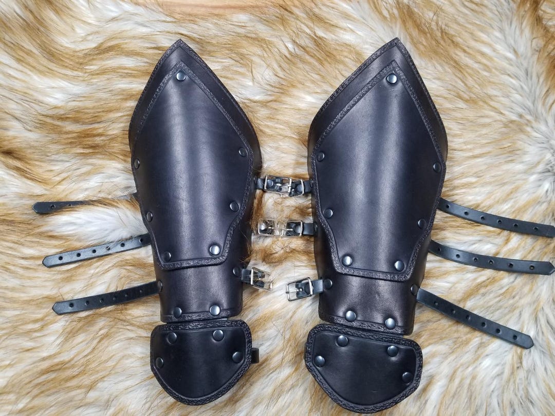 Layered Leather Armor Gauntlets: Custom LARP Cosplay Viking Bracers - Etsy