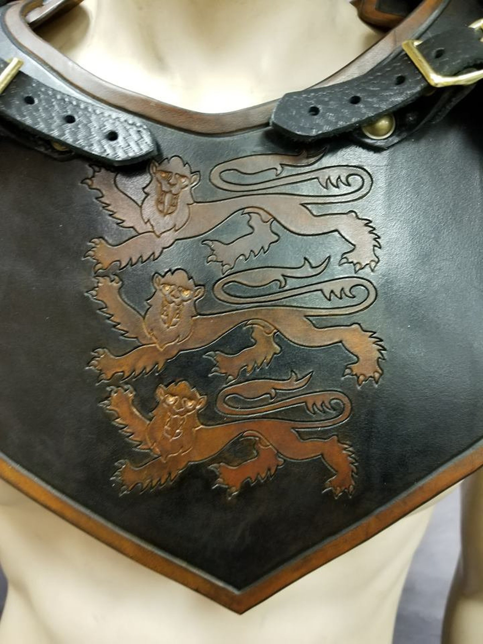 Custom Leather Armor Mantle with Shoulders | Etsy