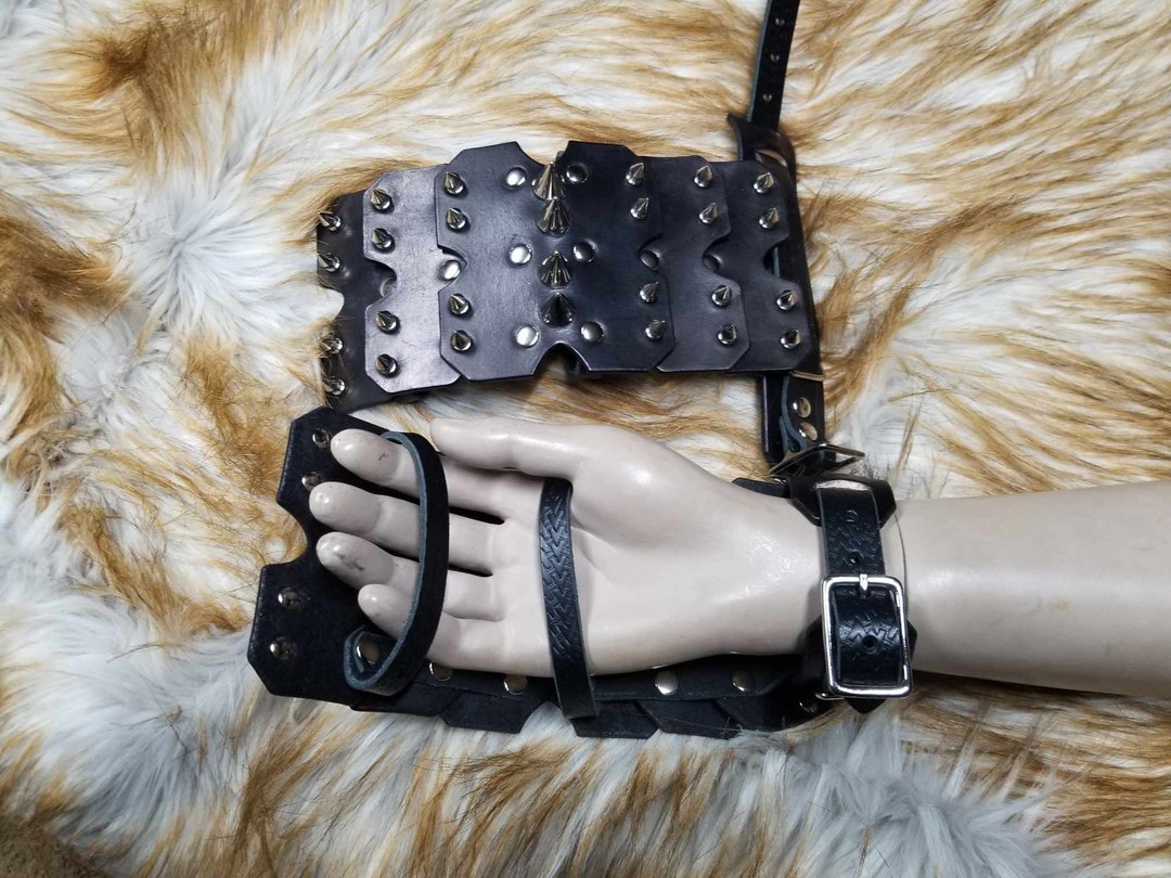 Leather Armor Roman Cestus Spiked Gauntlets Leather Armor Plated ...