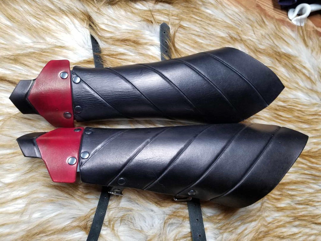 Leather Armor Gauntlets: Custom LARP Cosplay Viking Bracers - Etsy