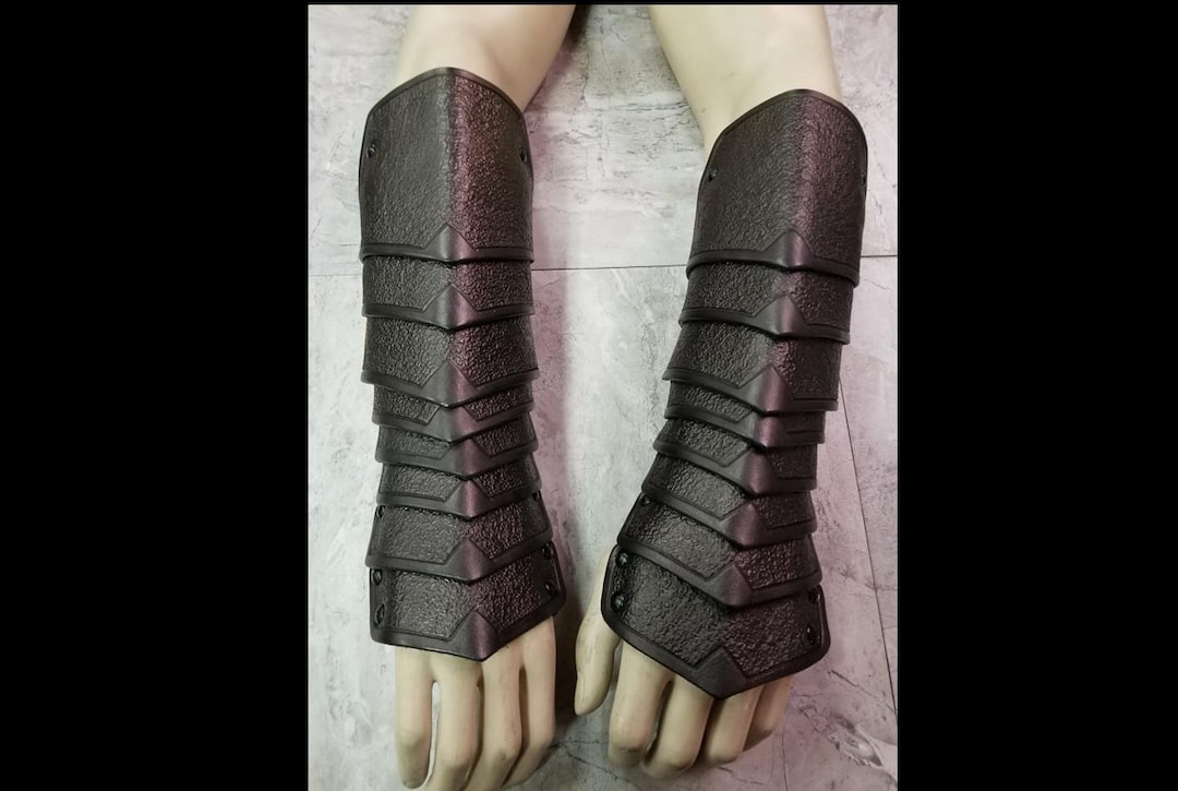 Custom Leather Dragonscale Gauntlets: LARP Cosplay Armor - Etsy