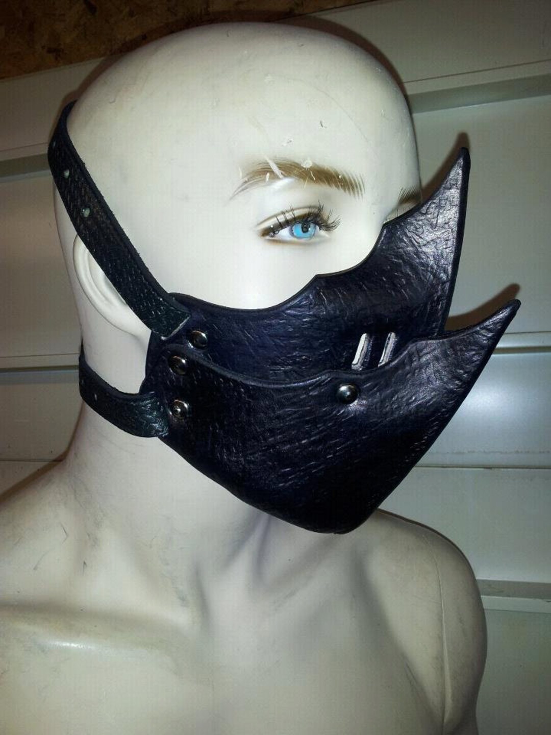 Dark Elf Dragonscale Leather Mask: Custom LARP Cosplay Armor - Etsy