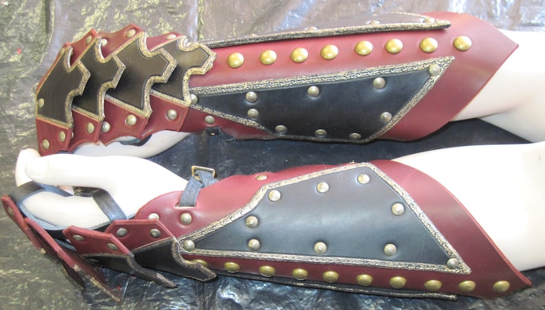 Leather Armor Ornate Gauntlets - Etsy