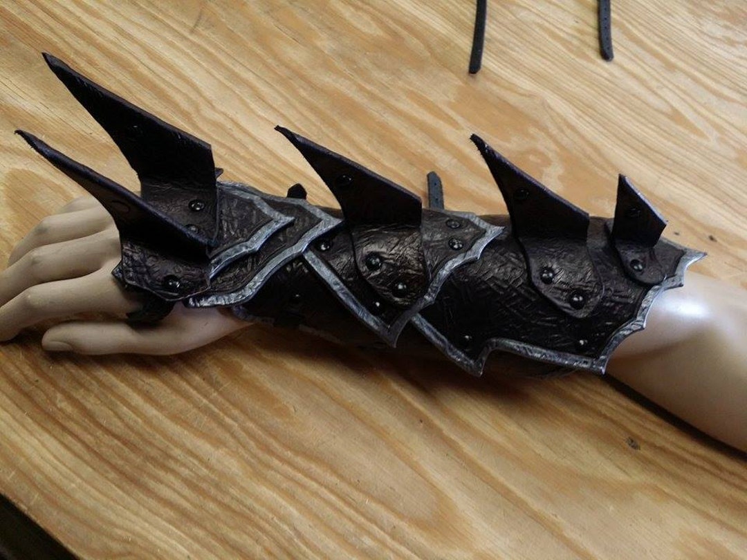Spiked Barbarian Gauntlets Spiked Leather Armor Gauntlets Plated ...