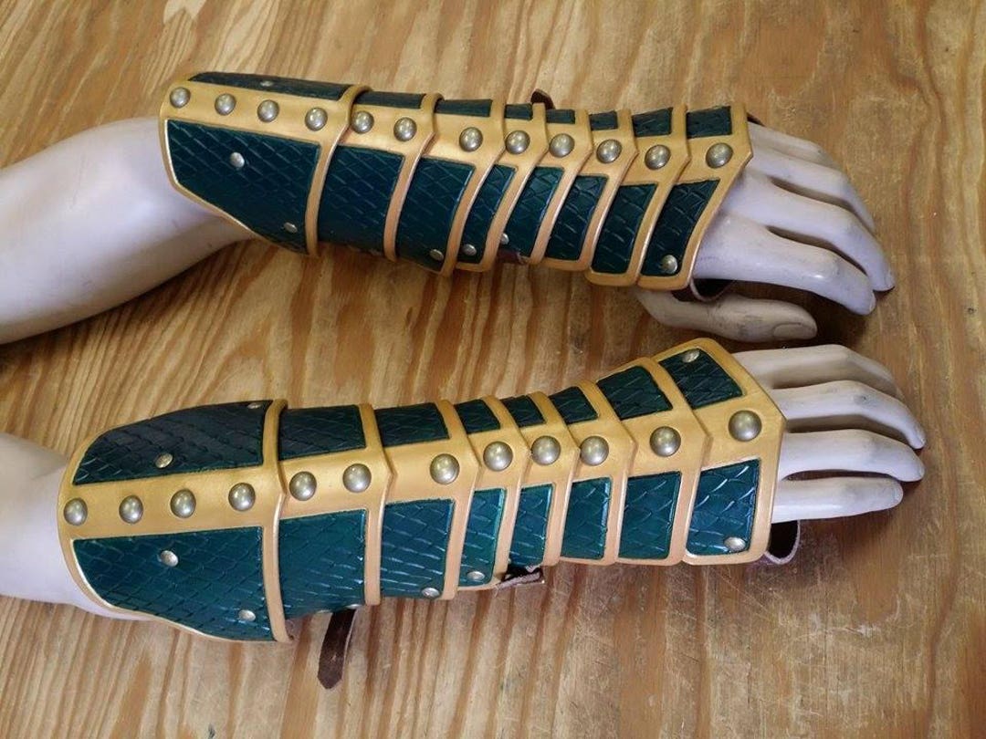 Leather Armor Scaled Gauntlets Dragonscale Gauntlets Leather Gauntlets ...