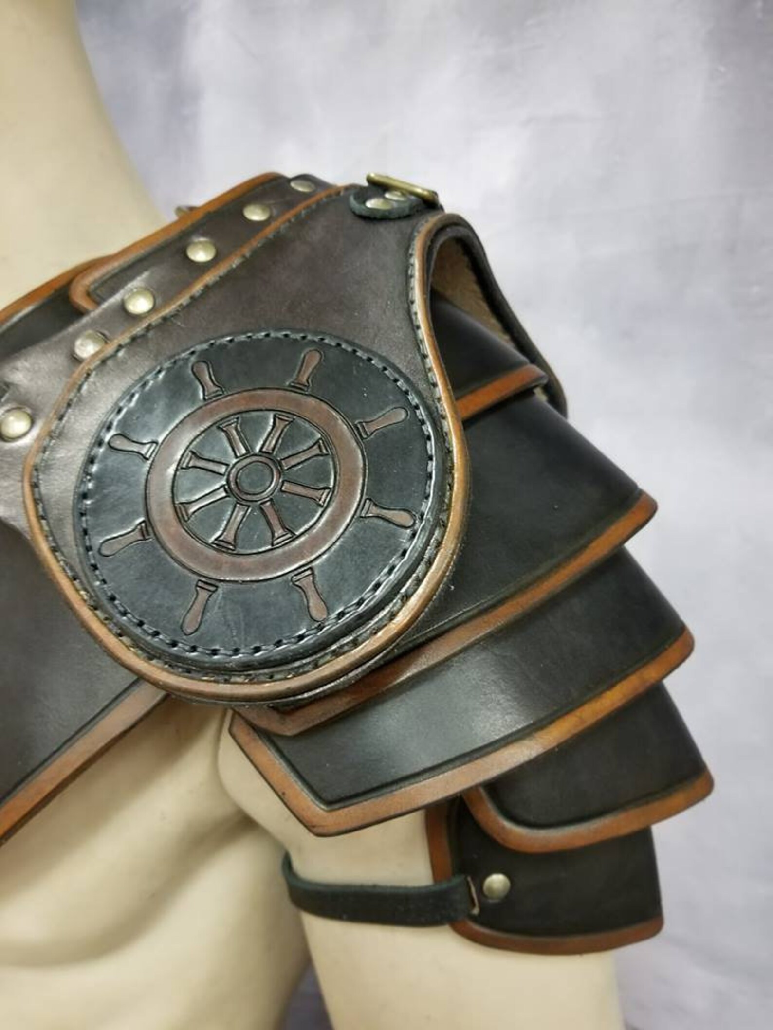 Custom Leather Armor Mantle with Shoulders | Etsy