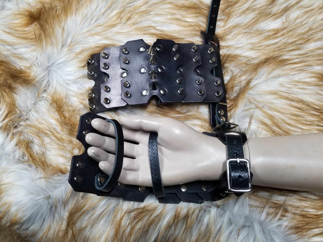 Leather Armor Roman Cestus Spiked Gauntlets Leather Armor Plated ...