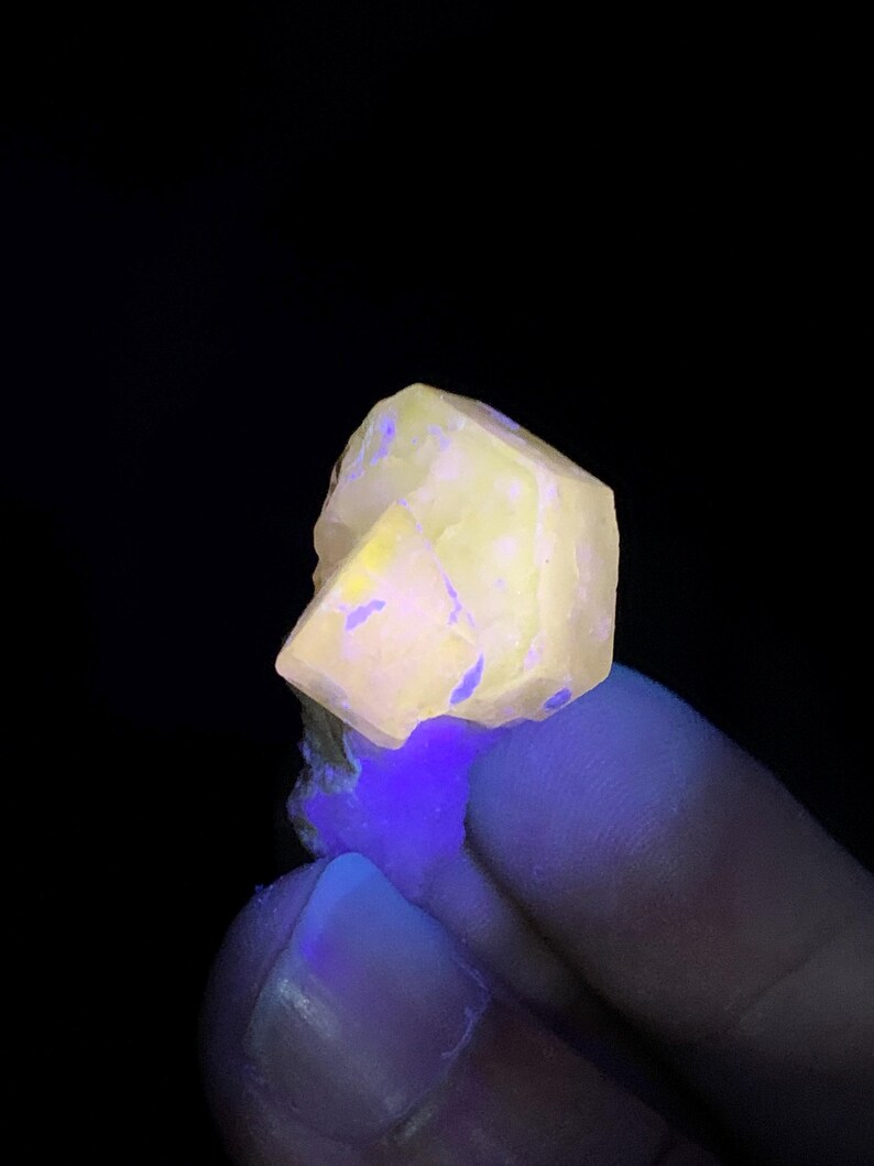 Terminated Pink Apatite Crystal With Feldspar – Skardu Pakistan ...