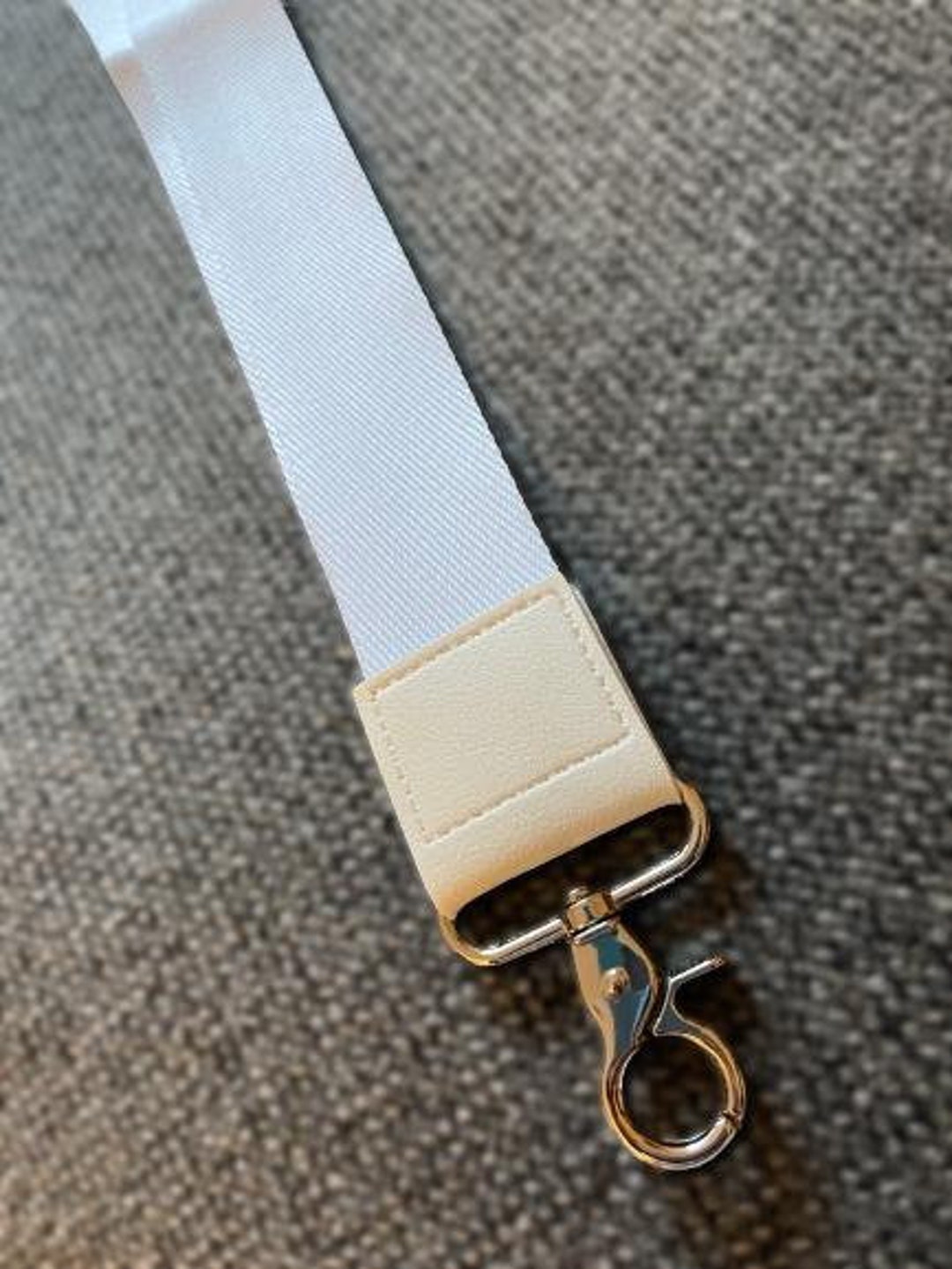White Extra Wide Pin Collector Lanyard - 1.49"w X 35.43"l - Etsy