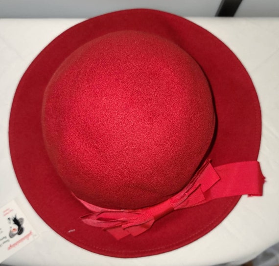 Vintage Red Hat 1960s 70s Red Felt Bowler Hat Large R… - Gem