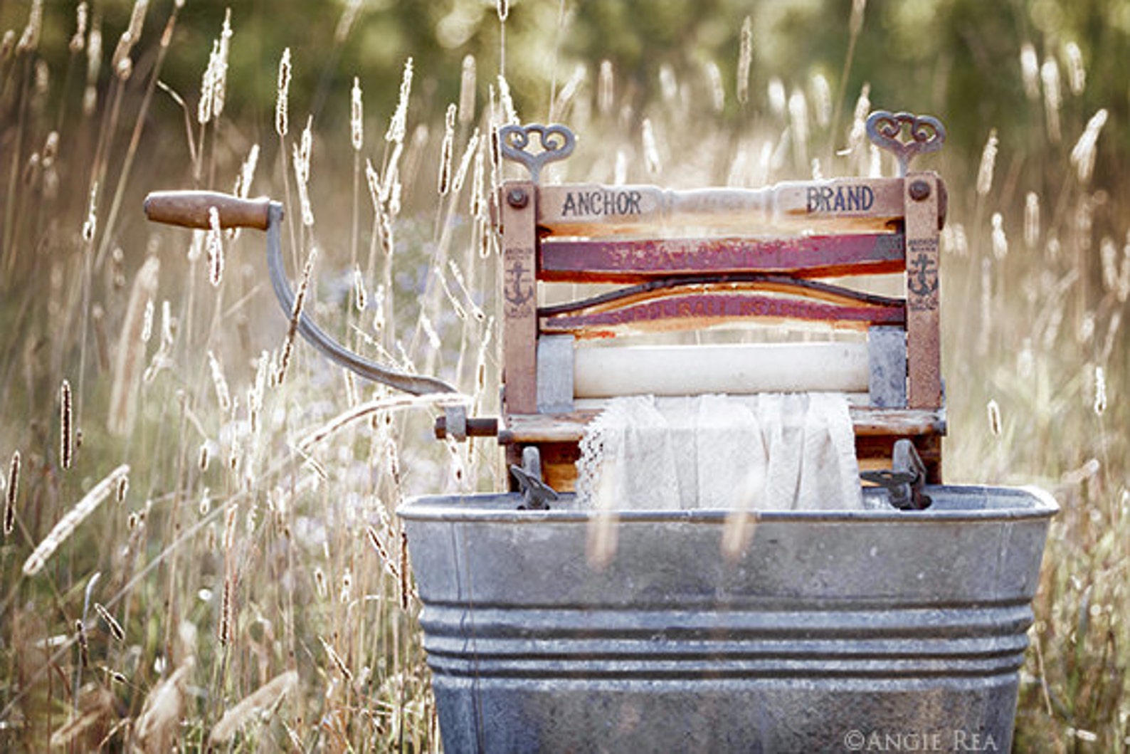Rustic Laundry Room Decor, Antique Wringer Washer, Clothes Wringer ...