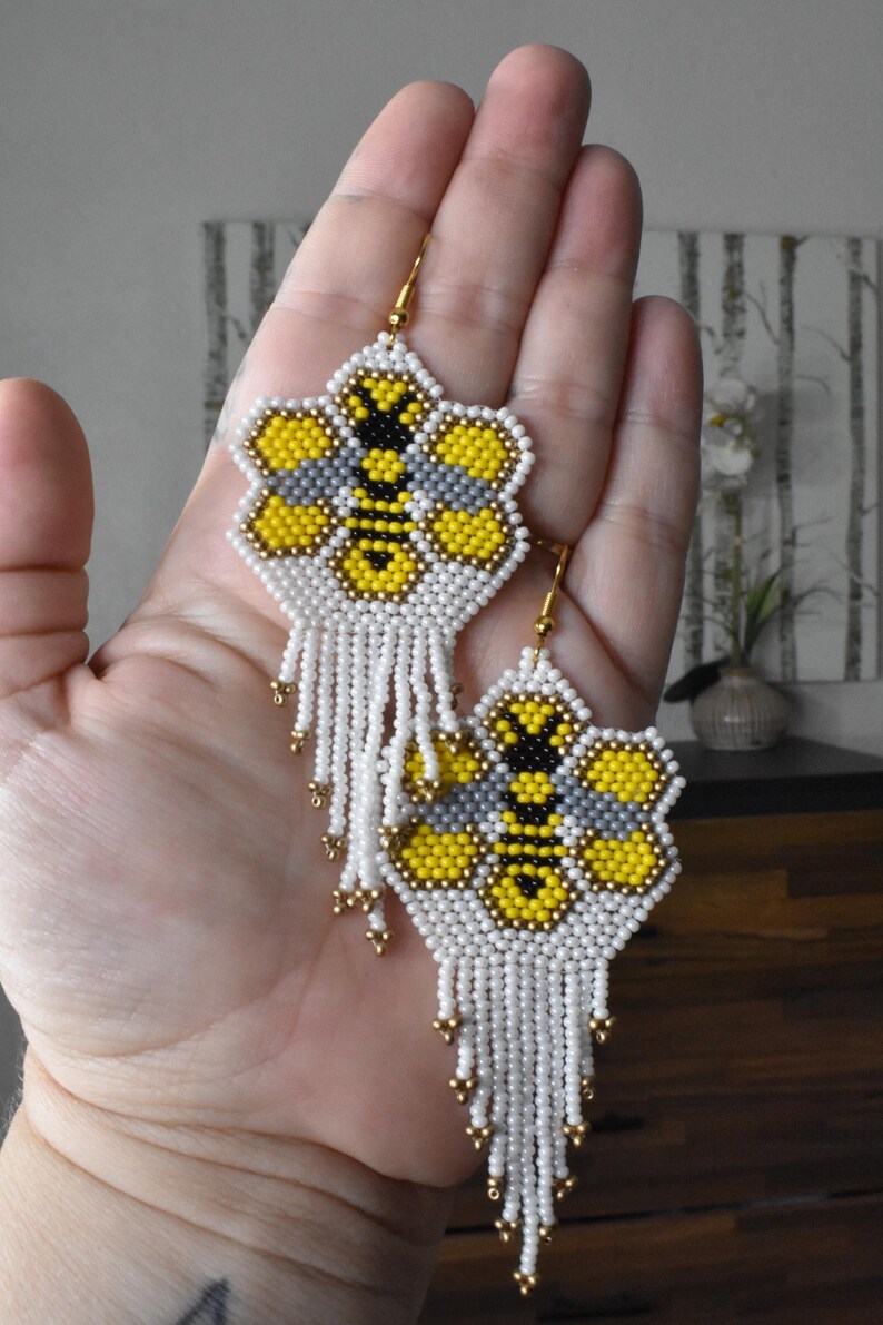Beaded Honey Bee Earrings: Miyuki Seed Beads, 18k Gold - Etsy