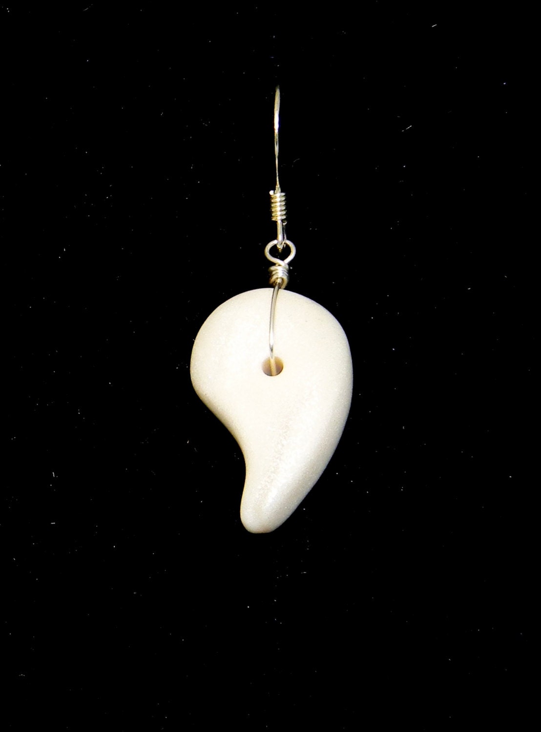 Magatama Earring
