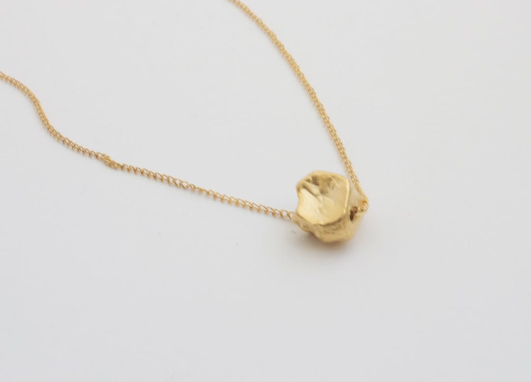 Gold Pebble Charm Necklace: 14K Gold Filled Chain, Modern Jewelry - Etsy