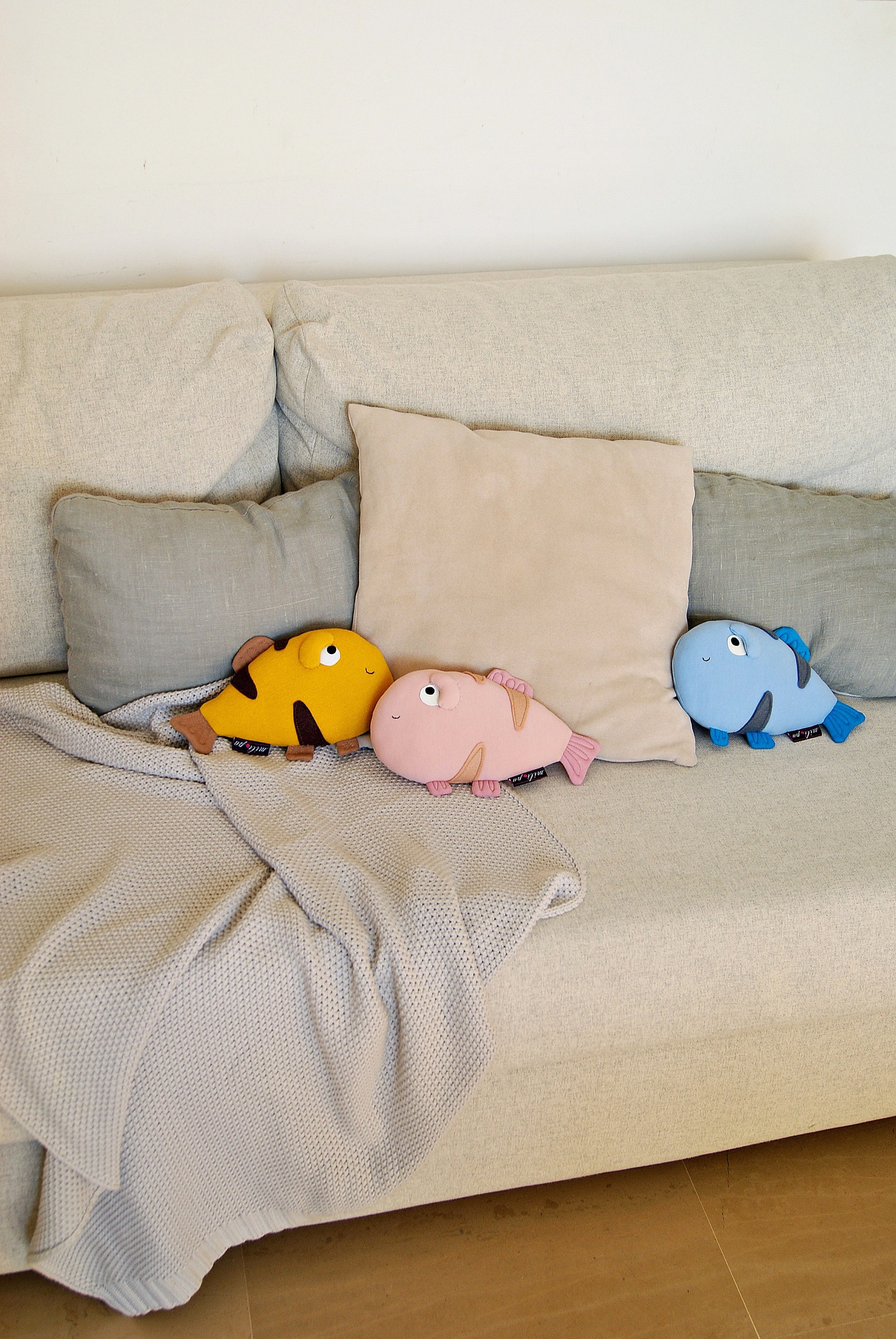 Set of 3 BABY FISH. Blue Yellow Gold Pale Pink Plush Fish. - Etsy