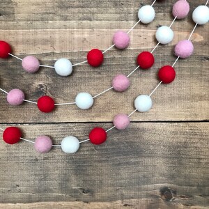 Love is Patient Felt Ball Garland, Valentine's Day Felt Pom Garland - Etsy