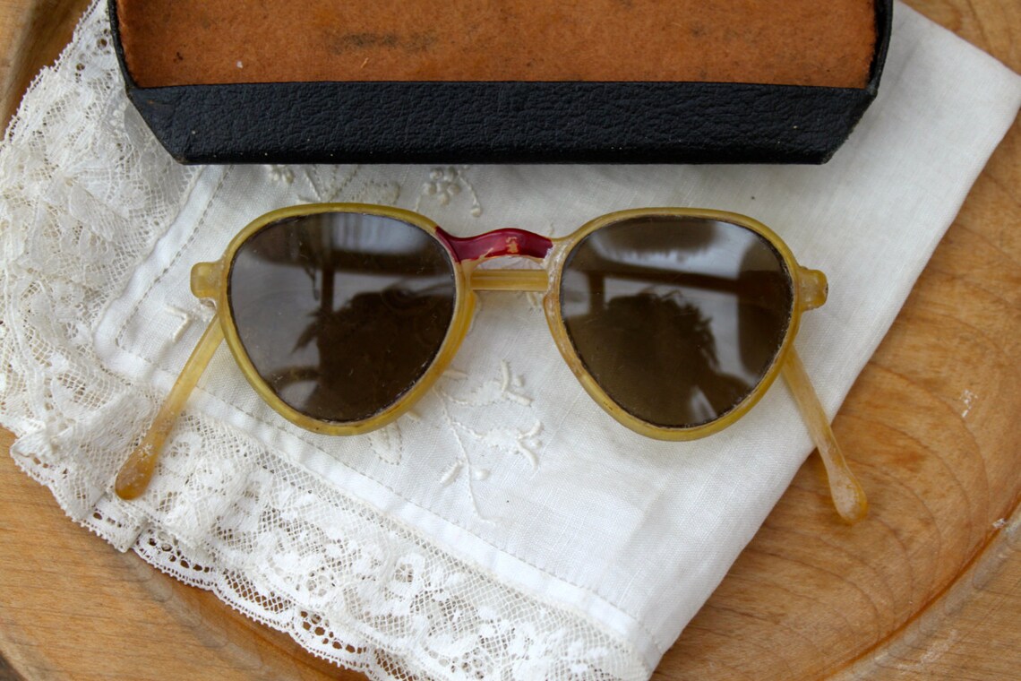 Antique Pair of Children's Celluloid Eye Glasses - Etsy