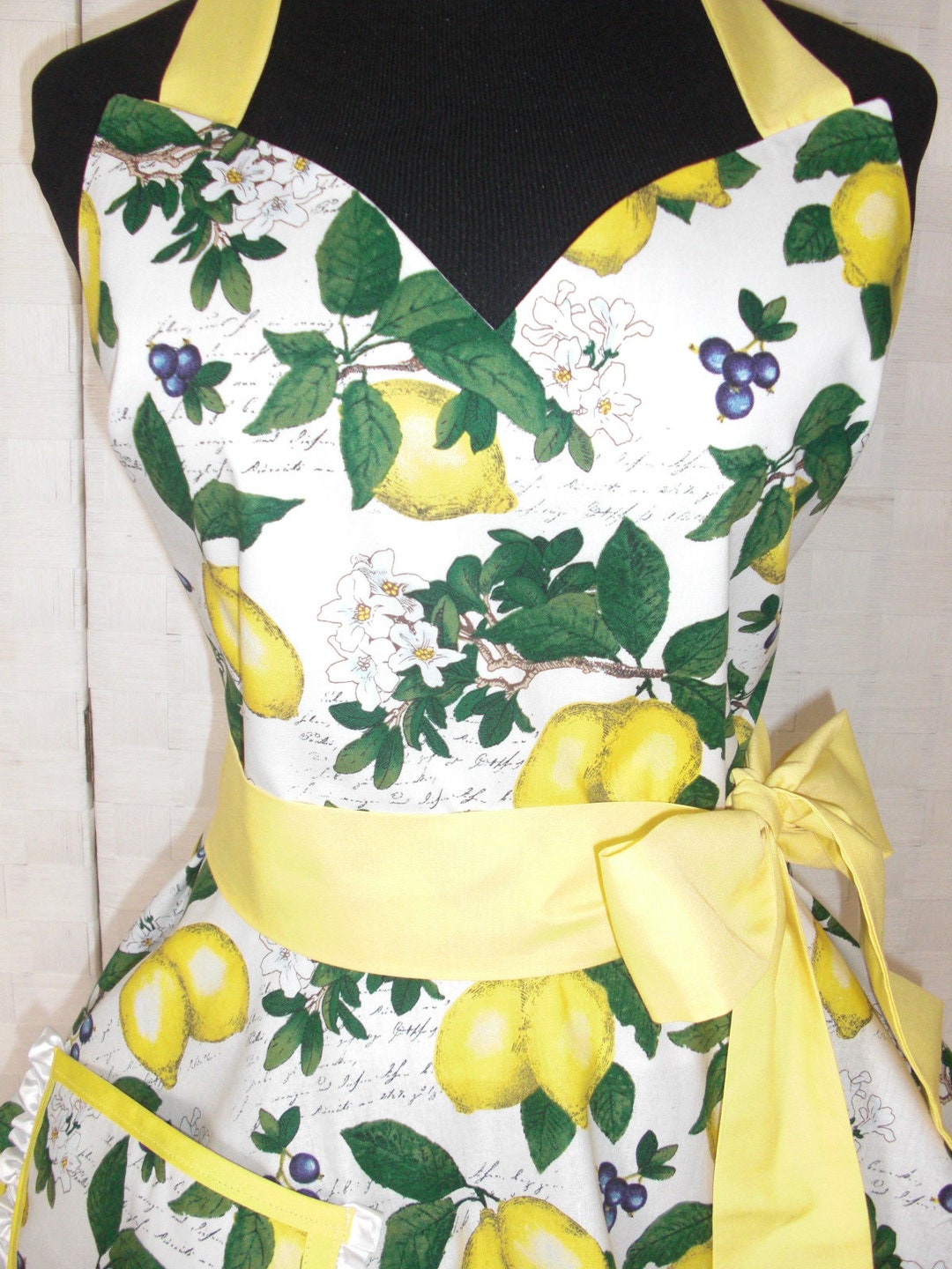 PLUS SIZE - Womens Retro Apron- Lemon Apron- Lemons Lemons Lemons ...
