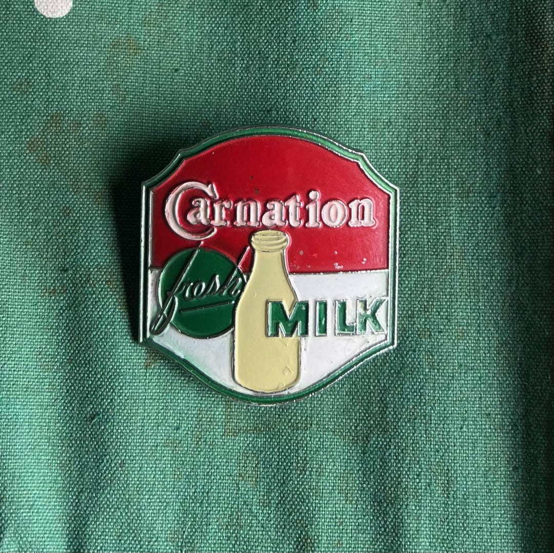 Original Carnation "fresh Milk" Delivery Man Painted Metal Hat Badge C ...