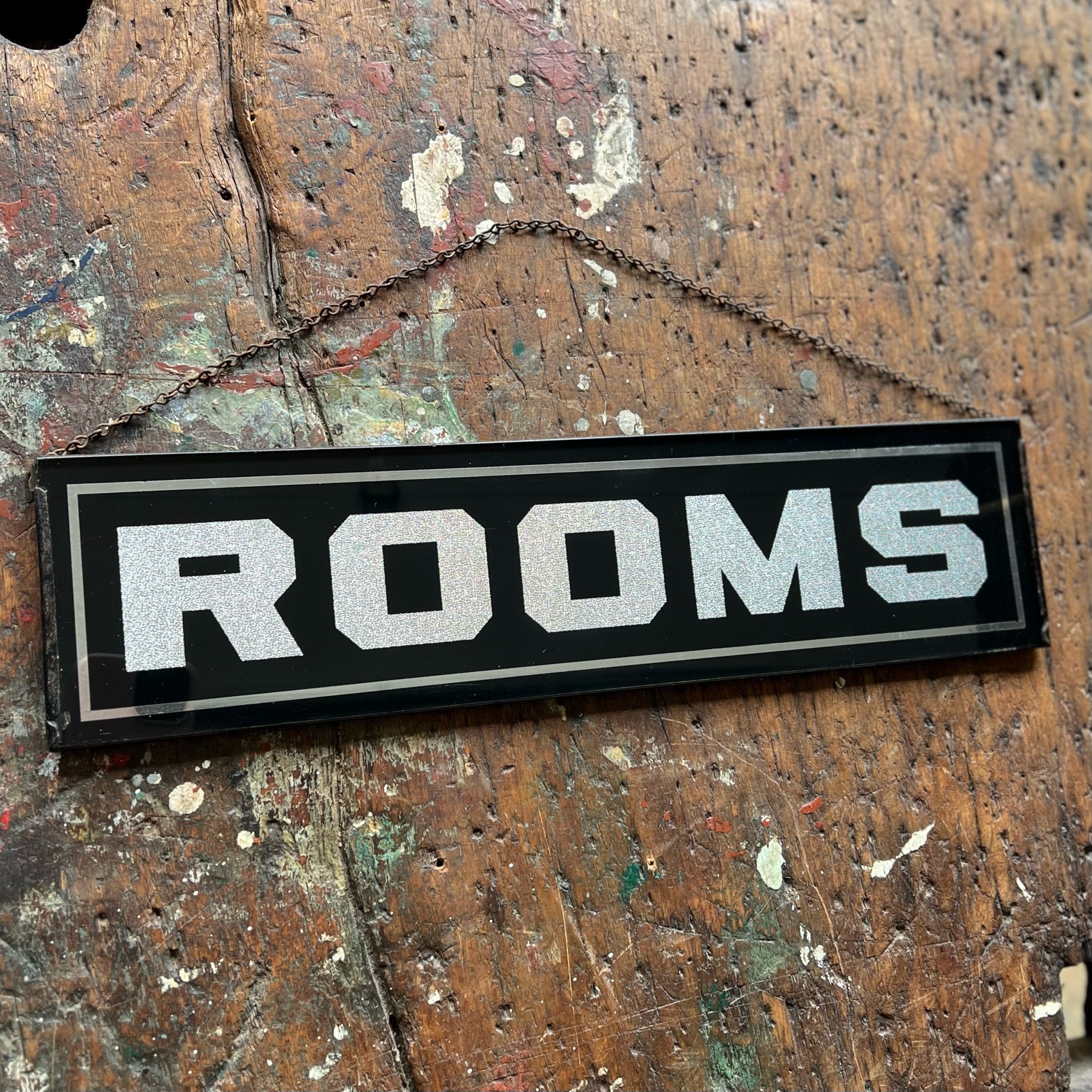 C. 1930's "rooms" Reflective Glass Boarding House Sign With Original ...