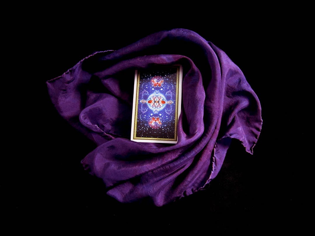 New Purple Tarot Cloth - Altar Cloth - Hand Dyed 20"x20"...100% Silk - Etsy