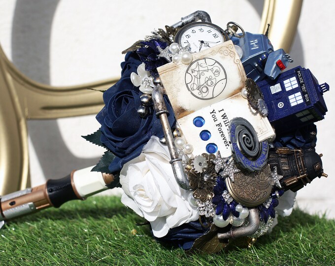 MaddisonRocks - Maddison Rocks Floral Sculpture - Etsy UK