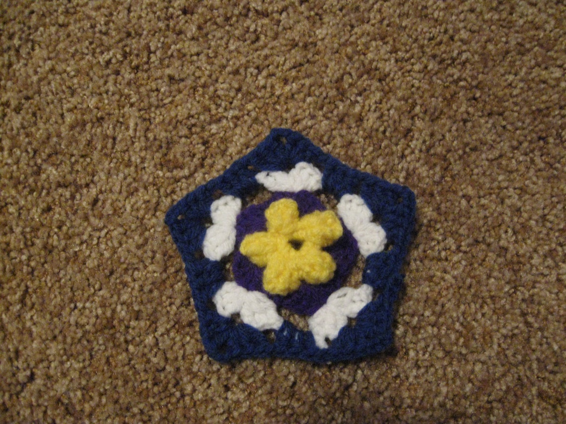 Crochet Flower Pentagon Pattern PDF File - Etsy