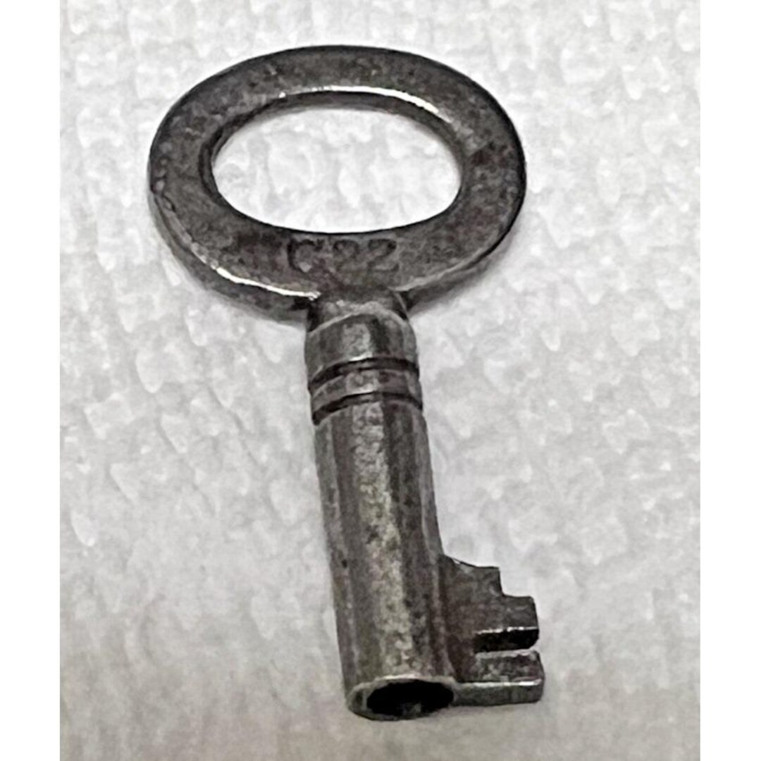 Antique Metal Key Miniature 1 7/16th Inch Dark Metal Steampunk D - Etsy