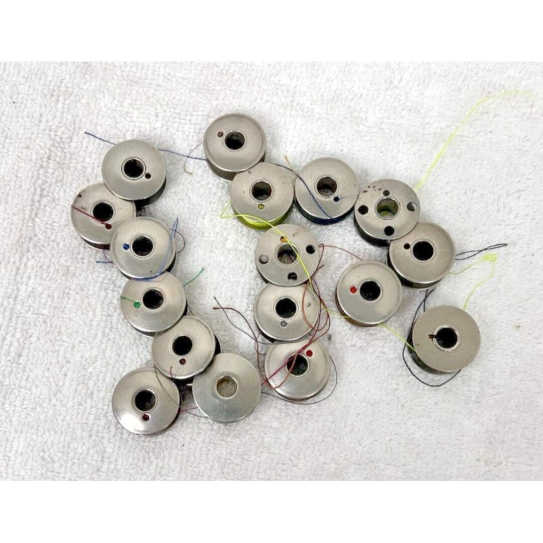 17 Vintage Metal Sewing Machine Bobbins All in Great Shape No Damage - Etsy