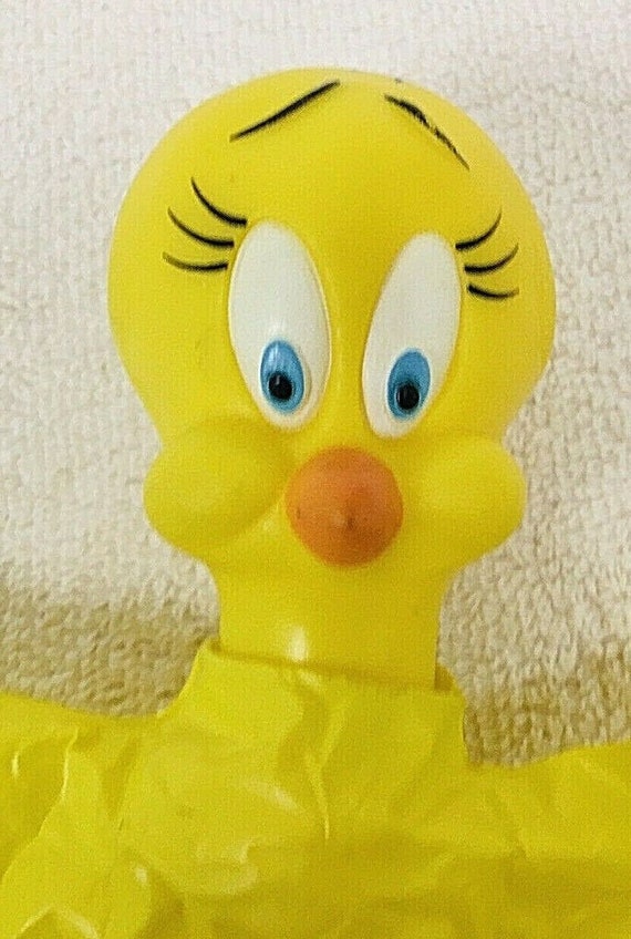Tweety Bird Hands