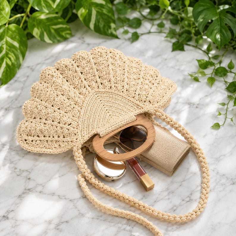 Handmade Crochet Shell Handbag, Wooden Handle Tote, Boho Summer Beach ...