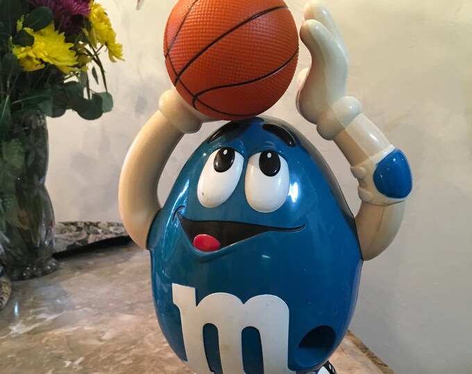 M & M Candy Dispenser the Basketball Player - Etsy