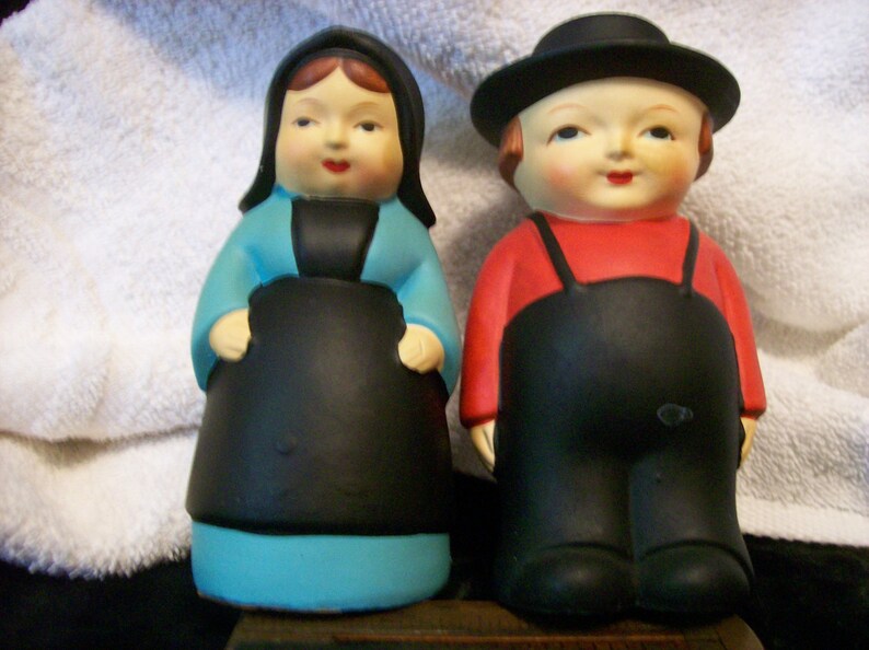 Amish Couple Salt & Pepper Shakers - Etsy