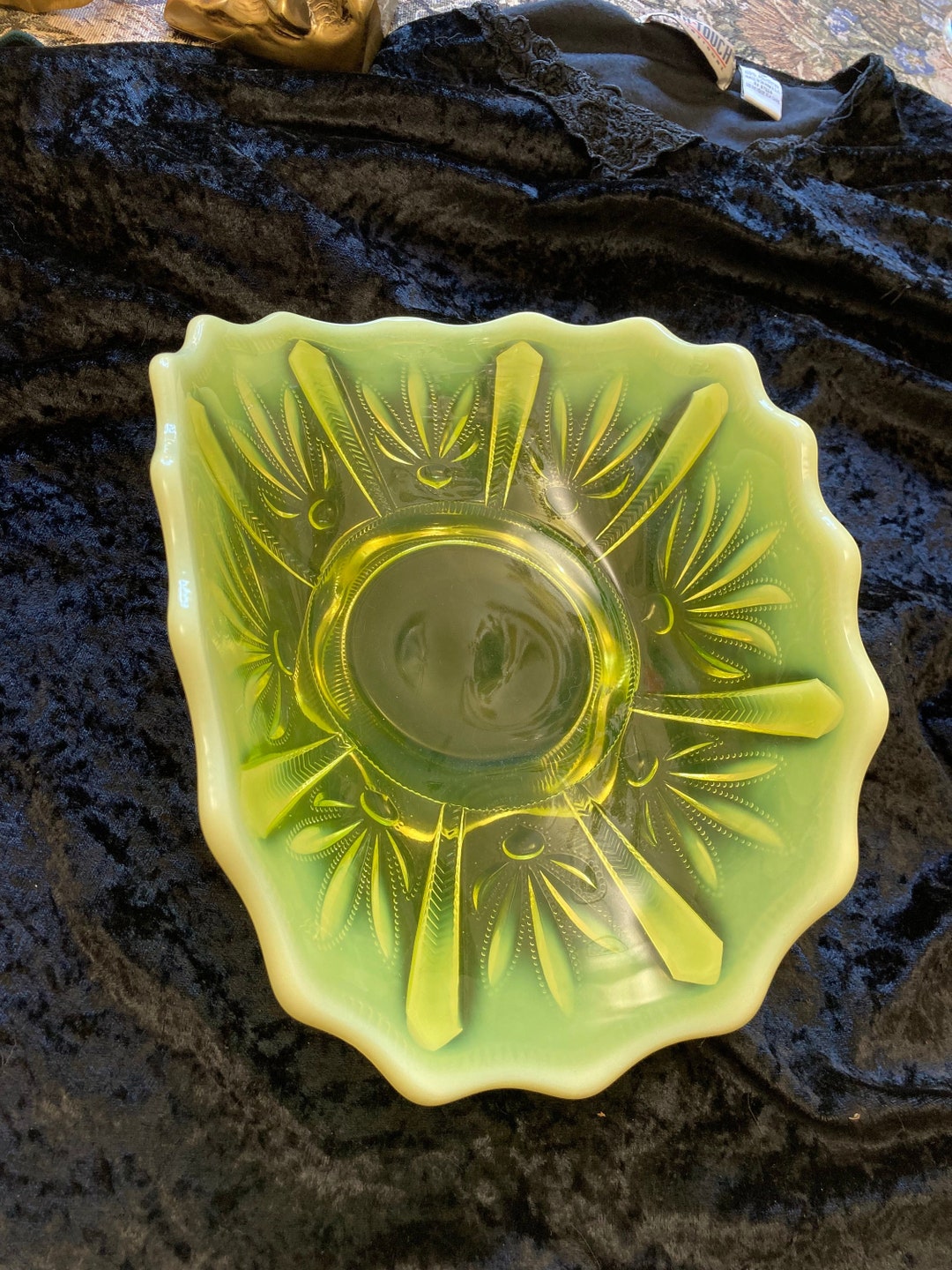 Vaseline Opalescent Large Dish Cactus Design by Fenton - Etsy