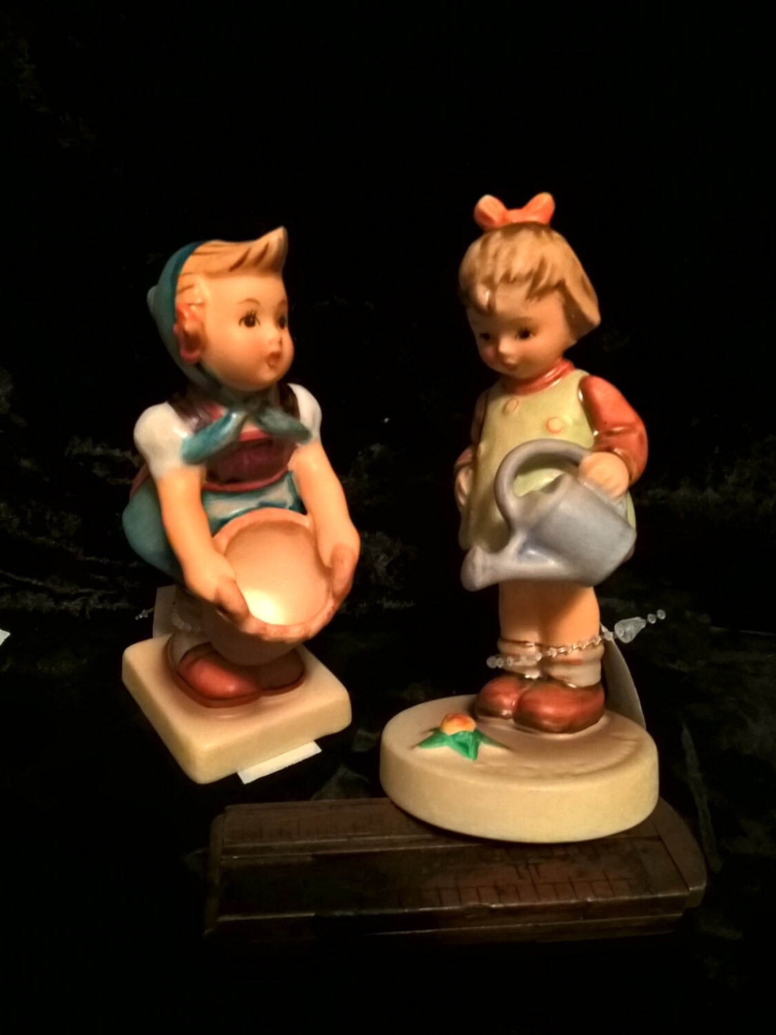 2 Hummel Figurines "little Helper" #73 & "little Gardner #74 - Etsy