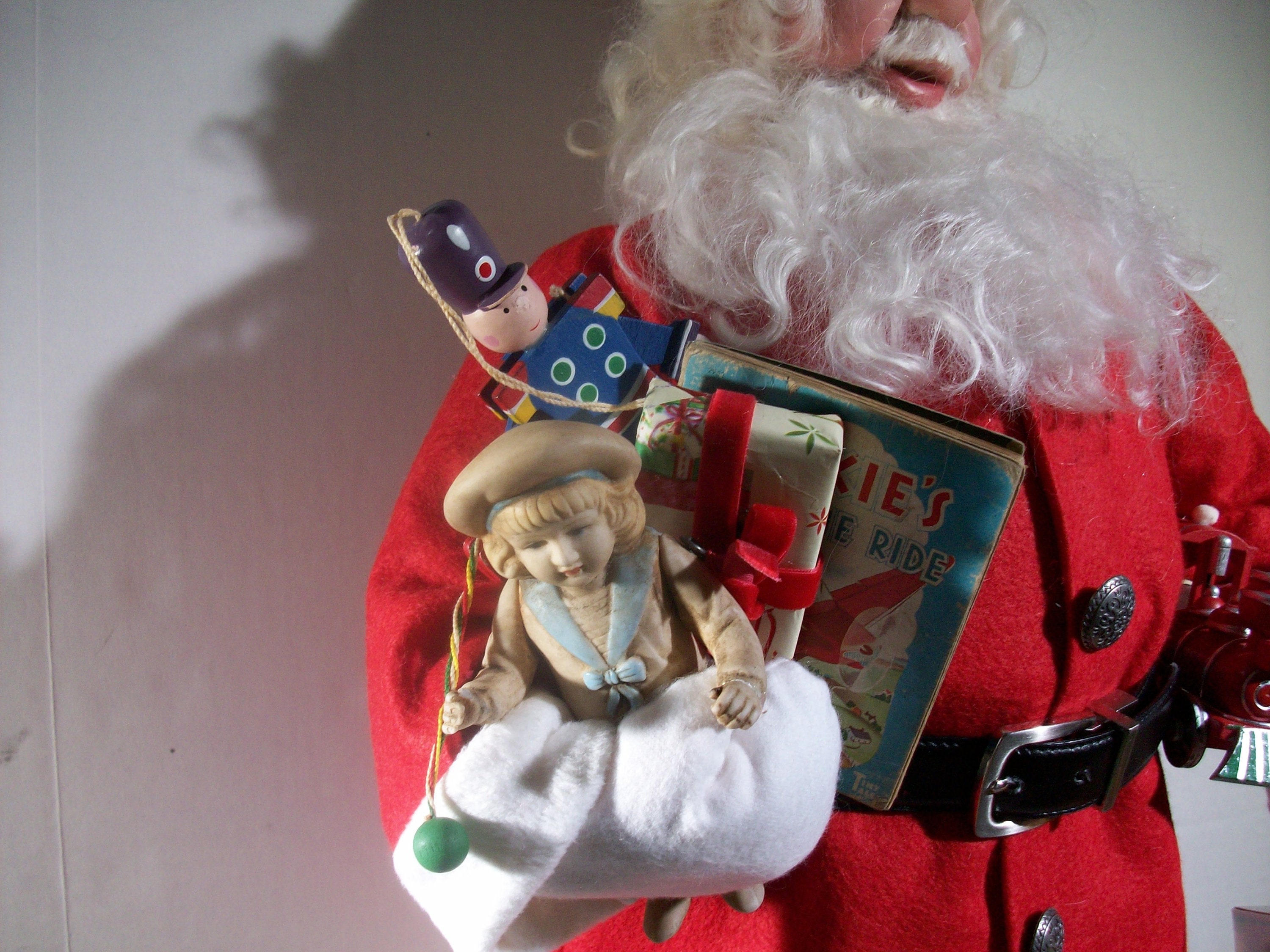 Handmade Santa Claus Figurine: Polymer Clay Face, Sheep Wool Beard - Etsy