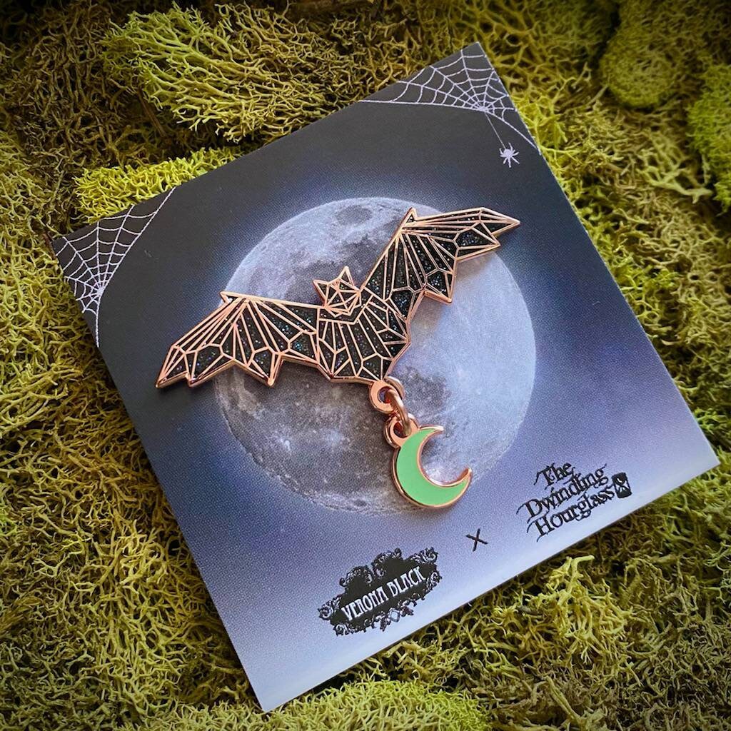 Verona Black X the Dwindling Hourglass Collab Pin Crystal Bat | Etsy
