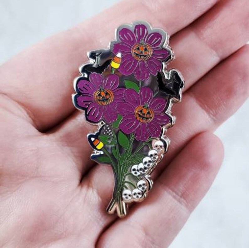 HALLOWEEN PIN, Spooky Pin, Jackolantern Pin, Garden Witch Pin, Witch ...