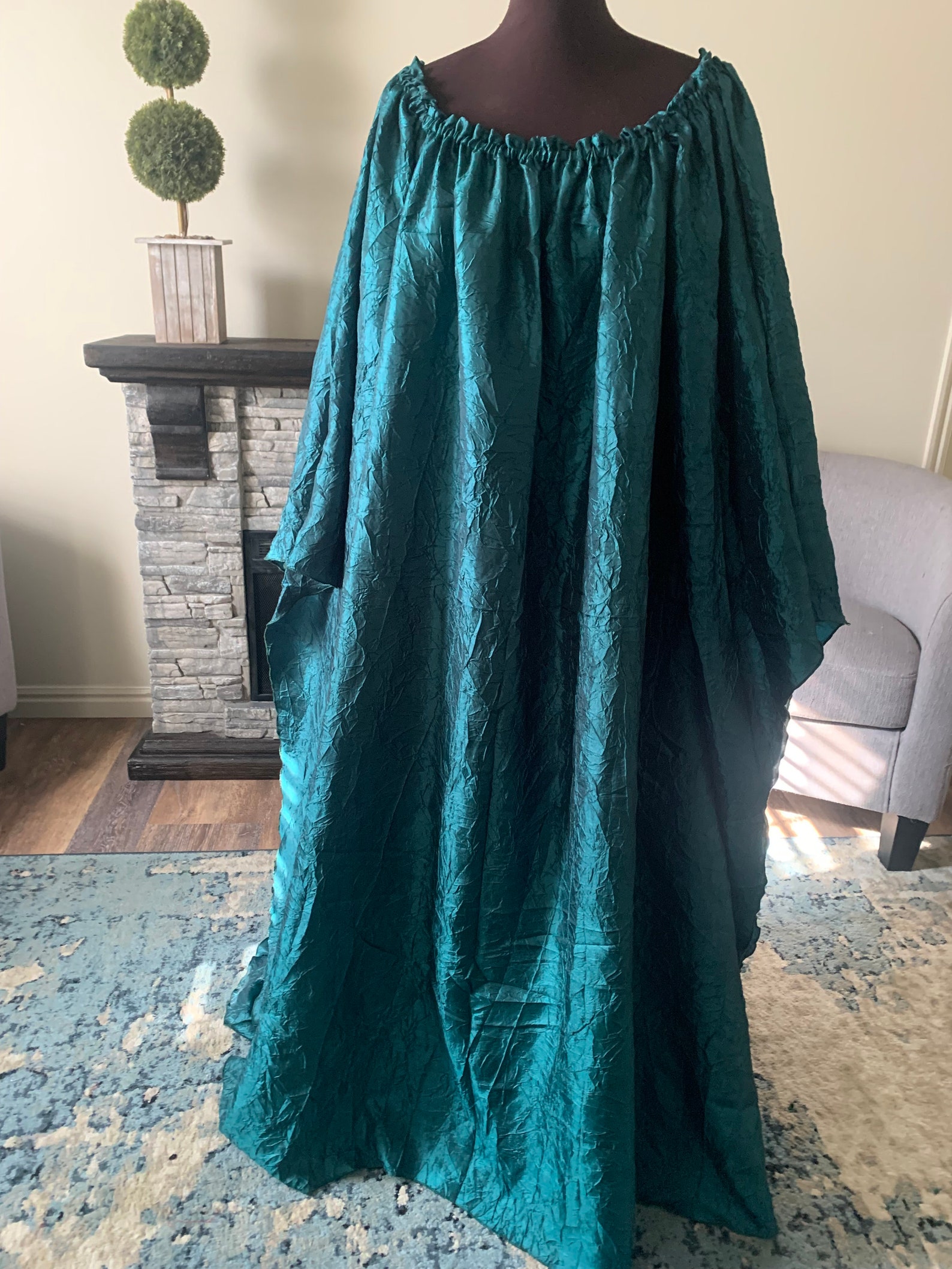 Hunter Green Wedding Witch Ceremony Gown Renaissance Robe Angel Chemise ...