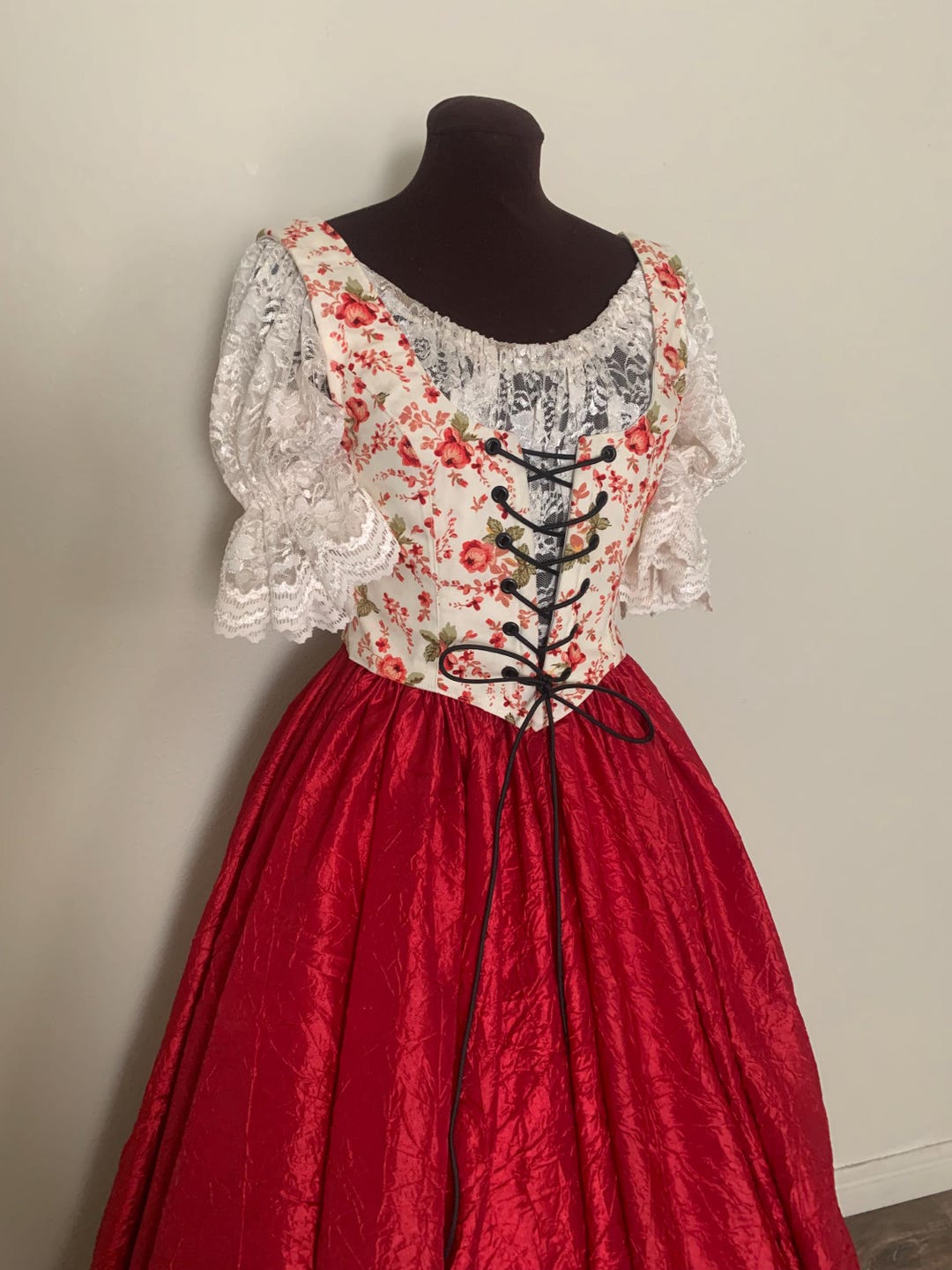 Yellow and Red Renaissance Bodice Red Skirt Cream Lace Chemise Dress ...