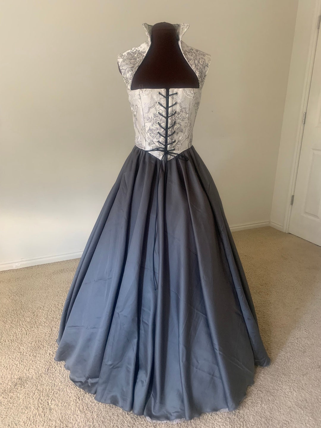 Fantasy Cosplay Irish Renaissance Bodice and Skirt Dress in Gray and ...