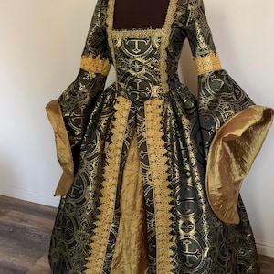 Black and Gold Renaissance Gown Great Sleeves Made to Order! - Etsy