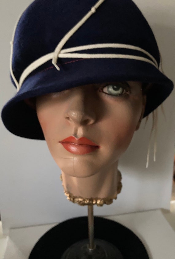 Women's Hat • 1970’s Mod Stye Hat • Authentic 70’s Mo… - Gem