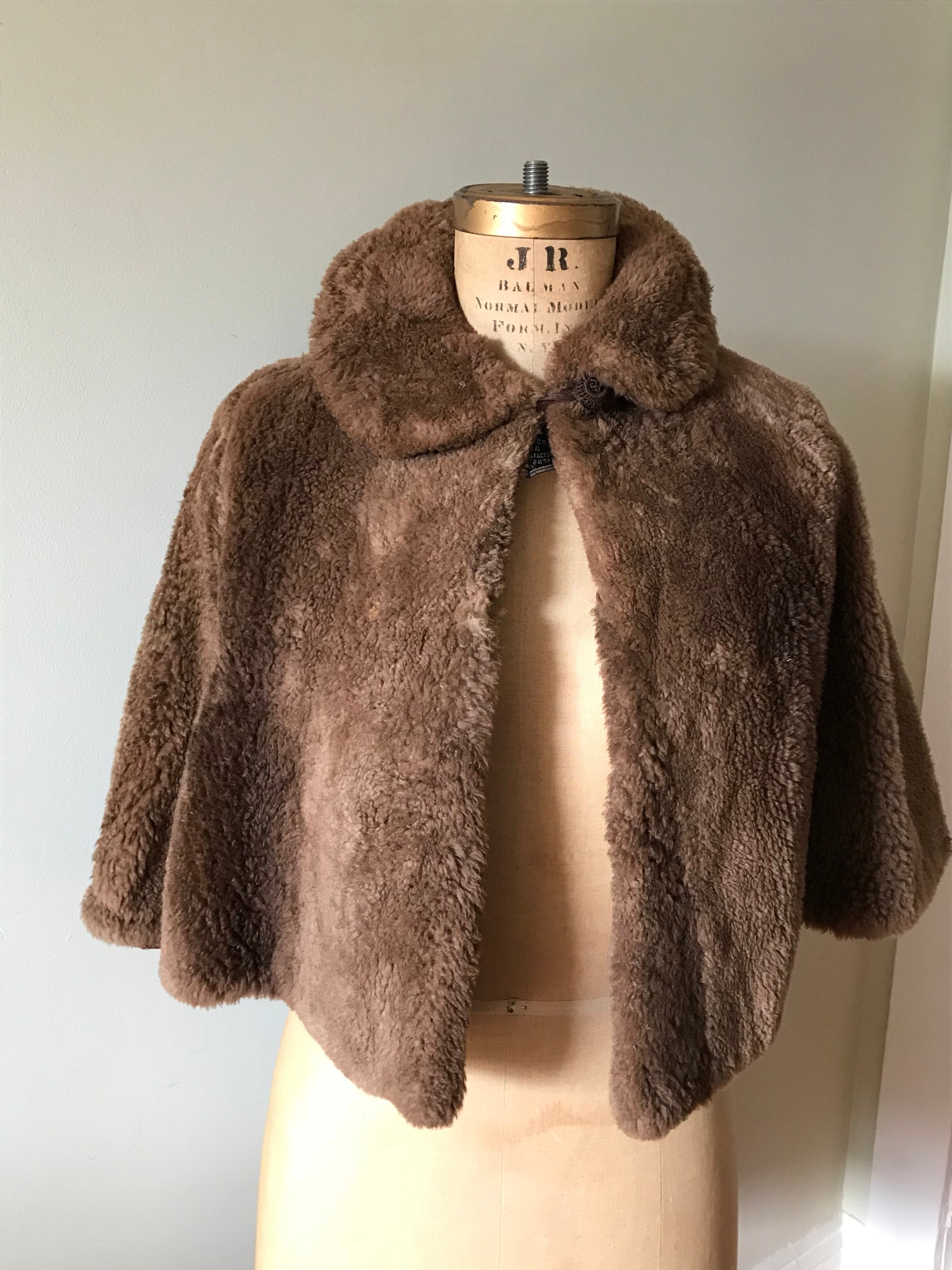 Vintage Fur Capelet / Vintage Fur Shoulder Wtap / Vintage Fur Shoulder ...