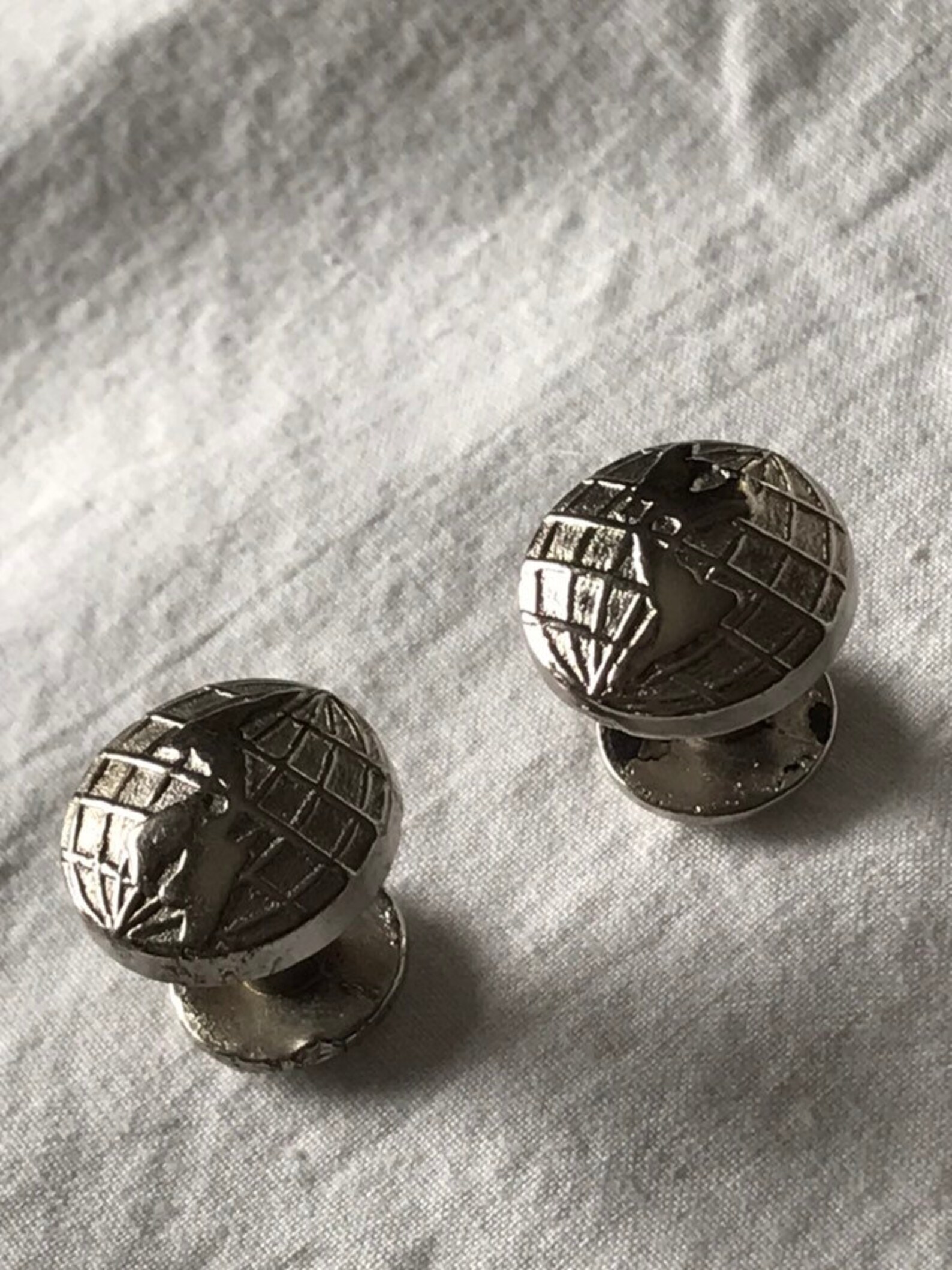 Vintage Cufflinks / Circa 1950's Button Style Cufflinks / - Etsy