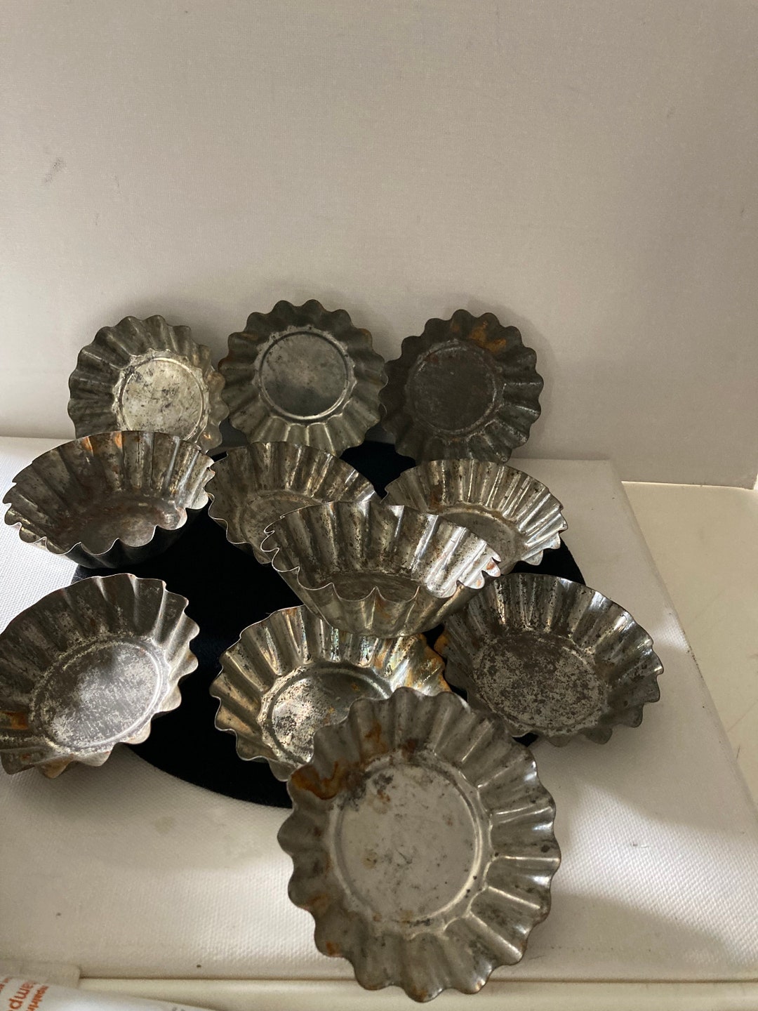 Vintage Baking Tins • Small Bakery Tins • Baking Cups• Cooking Tins ...