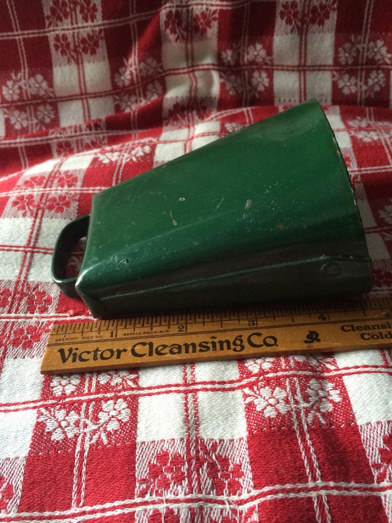 Vintage Cow Bell / Farm Animal Bell / Country Farm Cow Bell / - Etsy