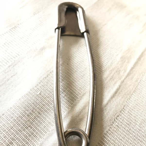 Large Brass Vintage Safety Pin - Etsy