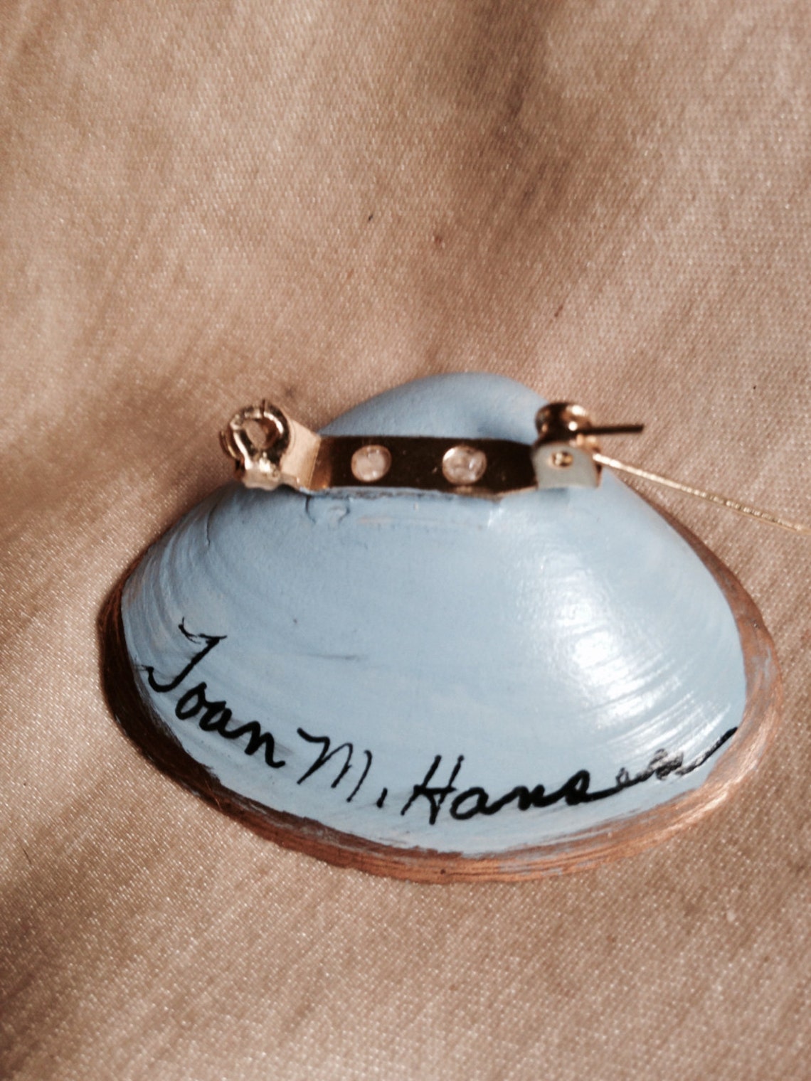 Hand Painted Hand Crafted Vintage Seashell Pins / Shabby Chic Seashell ...