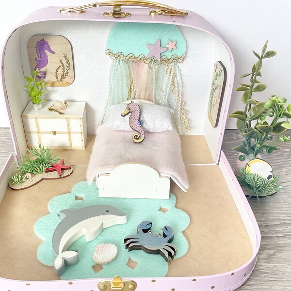 Travel Doll House - Etsy